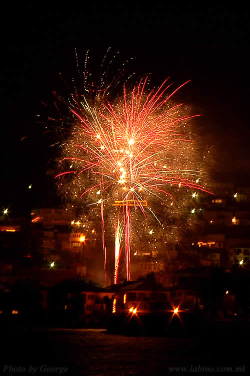 Голем огномет над Охрид по повод Водици - OhridNews