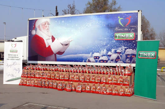 Караван со пакетчиња за децата со посебни потреби, понеделник во Охрид ...