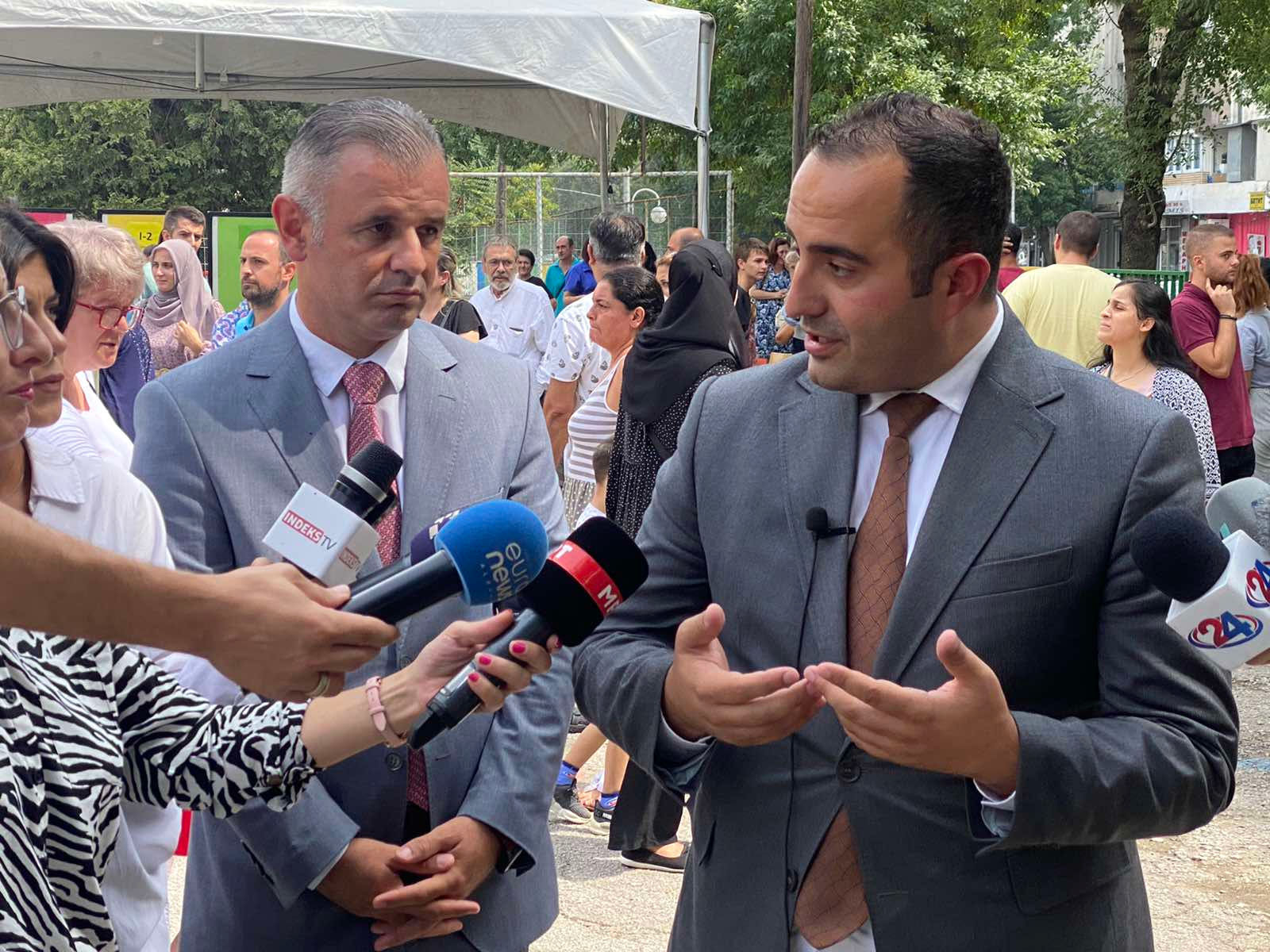 Шаќири Постапките за набавка на учебници се навремени општините добро да ги менаџираат блок