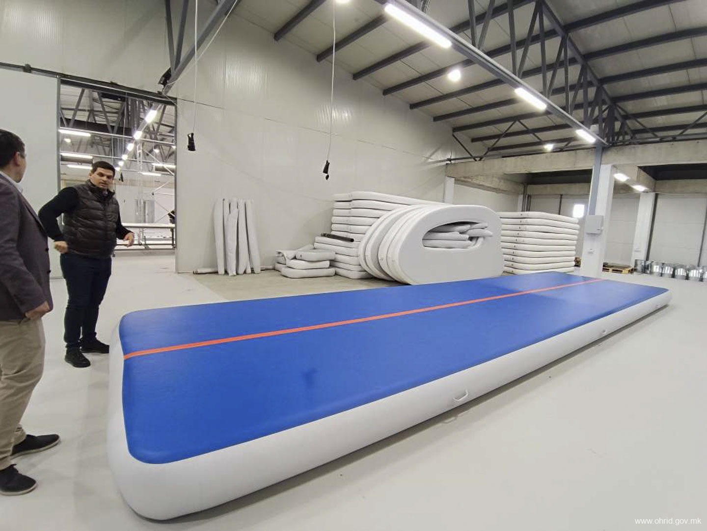 Специјализирана подлога за физички активности добија основните училишта