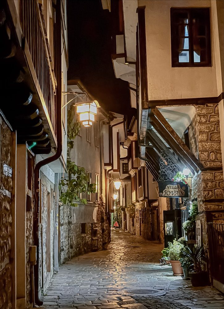 Фото: Охрид навечер, бранови и скриени градски бисери - OhridNews